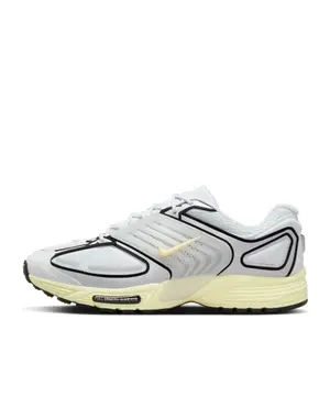 Nike Pegasus 2005 Sneakers - White