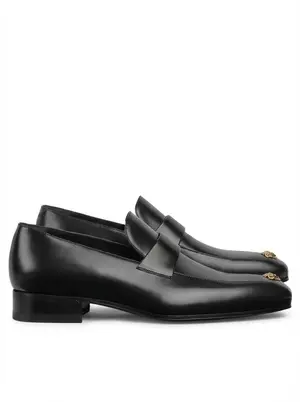 Gucci Loafer With Crest Detail