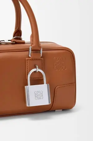 Loewe Amazona 23 Bag