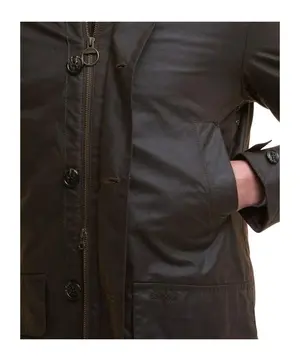 Barbour Cotton Buttoned Coat With Flap Pockets - Black