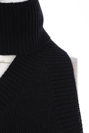 Bottega Veneta Ribbed Knit Tassel Embellished Top
