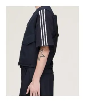 Y3 Sleeveless Pocket Vest With Zip-up Closure - Black