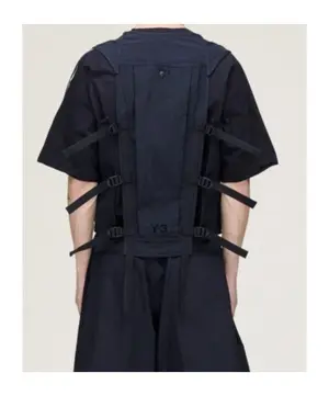 Y3 Sleeveless Pocket Vest With Zip-up Closure - Black