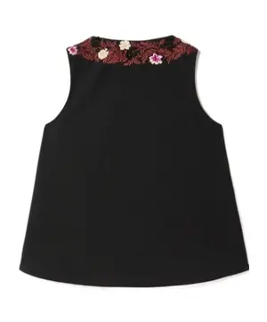 La DoubleJ Scala Floral V-neck Top