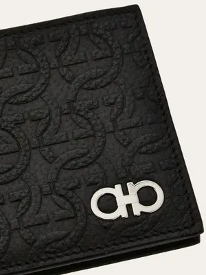 FERRAGAMO Embossed Logo Bifold Wallet - Black
