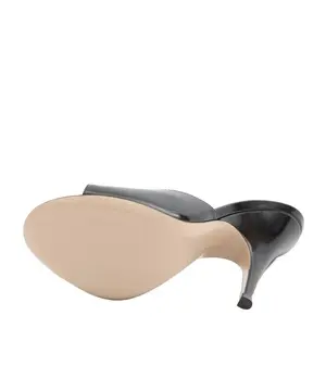 GIANVITO ROSSI Sofia Mules - Black