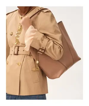 Chloé Spin Tote Bag With Chain Detail - Brown