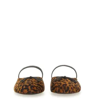 STUART WEITZMAN Leopard Print Flat Round Toe Sandals