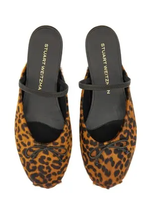 STUART WEITZMAN Leopard Print Flat Round Toe Sandals