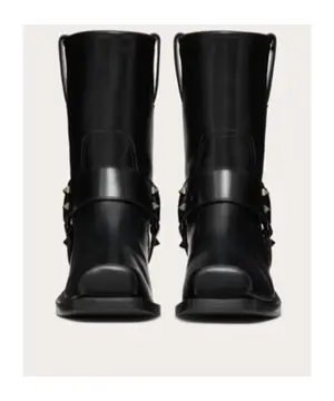 Valentino Garavani Rockstud Square Toe Boots