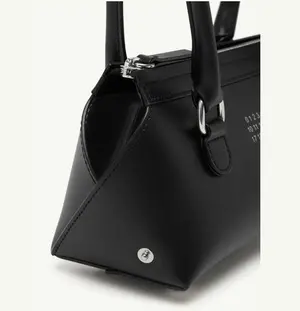 MAISON MARGIELA Bauletto Shoulder Bag - Black