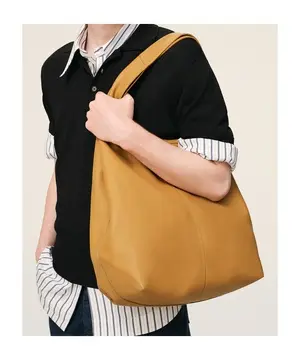 AMI Paris Large Etienne Shoulder Bag