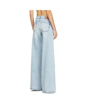 DIESEL® 1978 D Akemi Flared Jeans - Light Blue