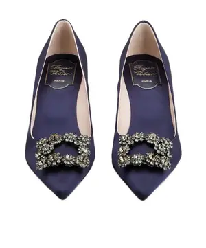 ROGER VIVIER Efflorescence Satin Pumps With Crystal Buckle - Black