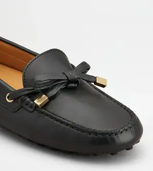 TOD'S Gommino Bow Detail Flat - Black