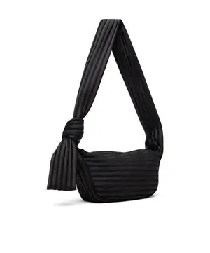 Issey Miyake Linear Knit Shoulder Bag - Black