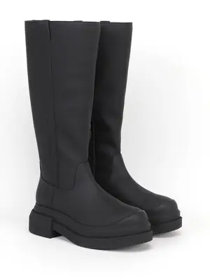 STUART WEITZMAN Round Toe Knee-high Boots