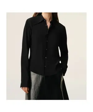 AMI Paris Sharp Collar Crepe Shirt - Black