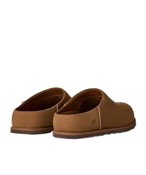 UGG Otzo Round-toe Clogs - Dark Chestnut