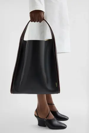 JIL SANDER Pivot Bucket Bag - Black