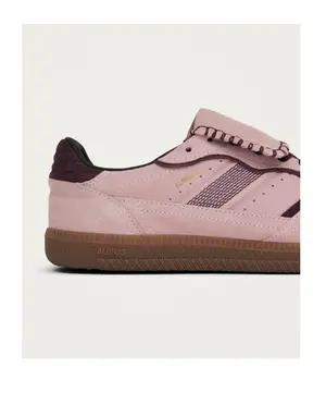 ALOHAS Fold-over Tongue Low-top Sneakers