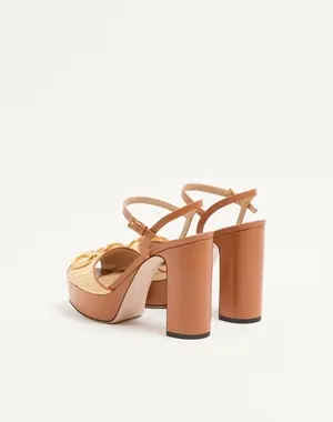 Valentino Garavani Vlogo Signature Platform Sandals - Multicolor