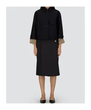 Herno Cropped Button-up Jacket With Lapel And Pockets