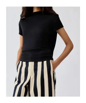 Jacquemus Draped Cut-out Back T-shirt - Black