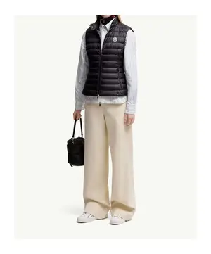 Moncler Zip-up Padded Gilet - Black