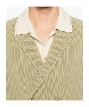 Issey Miyake Pleated Button-down Jacket - Nude