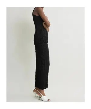 TOTEME Crinkled Knit Midi Skirt - Black
