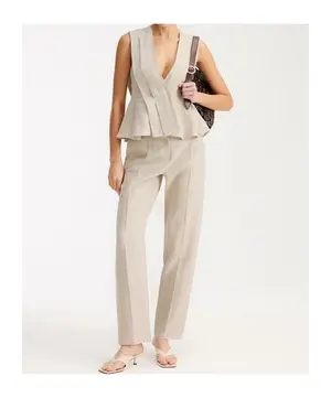Marella Sleeveless V-neck Top With Front Pleats