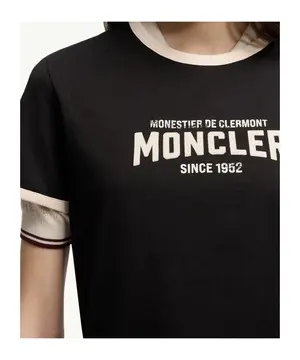 Moncler Logo Printed Crewneck T-shirt - Black