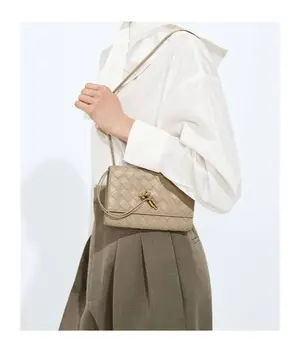 Bottega Veneta Andiamo Intrecciato Shoulder Bag - Off-white