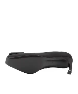 ROGER VIVIER Trompette Crystal Buckle Pumps