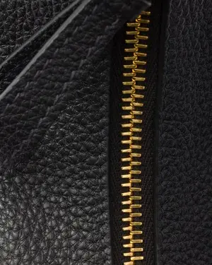 Prada Logo-lettering Zipped Shoulder Bag - Black