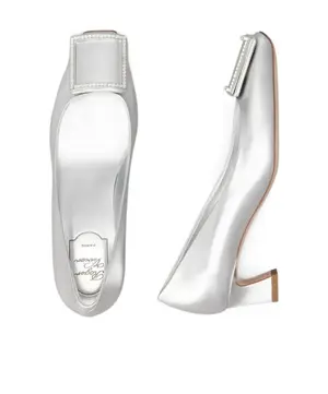 ROGER VIVIER Trompette Pumps In Leather - Silver