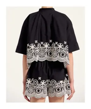 La DoubleJ Embroidered Cropped Shirt