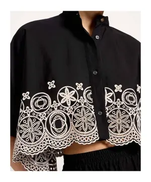 La DoubleJ Embroidered Cropped Shirt