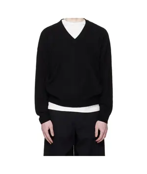 ENTIRE STUDIOS V-neck Sweater - Black