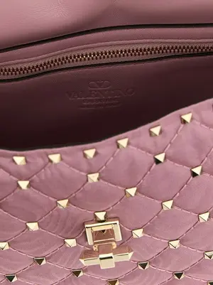 Valentino Garavani Rockstud Medium Shoulder Bag - Pink