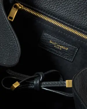 Saint Laurent Le 5 À 7 Bea Small Shoulder Bag