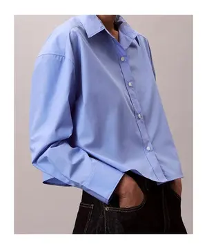 Calvin Klein Cropped Button-up Shirt With Drop Shoulders - Hydrangea