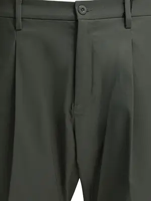 C.P. COMPANY Pleated Cargo Shorts - Black