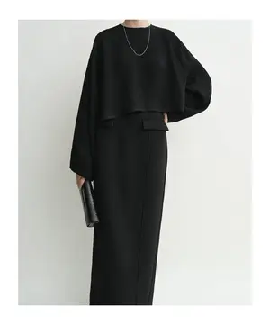 TOTEME Long-sleeved Crewneck Top With Straight Hem