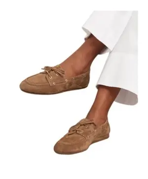 STUART WEITZMAN Tinsley Moccasin - Brown