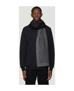 Gucci Gg Jacquard Scarf - Black