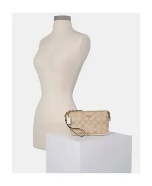 COACH Printed Wristlet