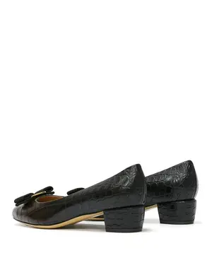 FERRAGAMO Round Toe High Heel Pumps With Bow Detailing - Black