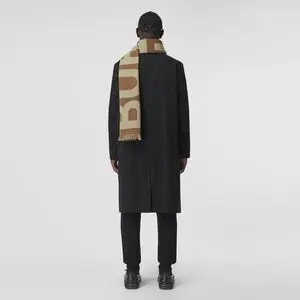 Burberry Two-toned Logo Intarsia Scarf